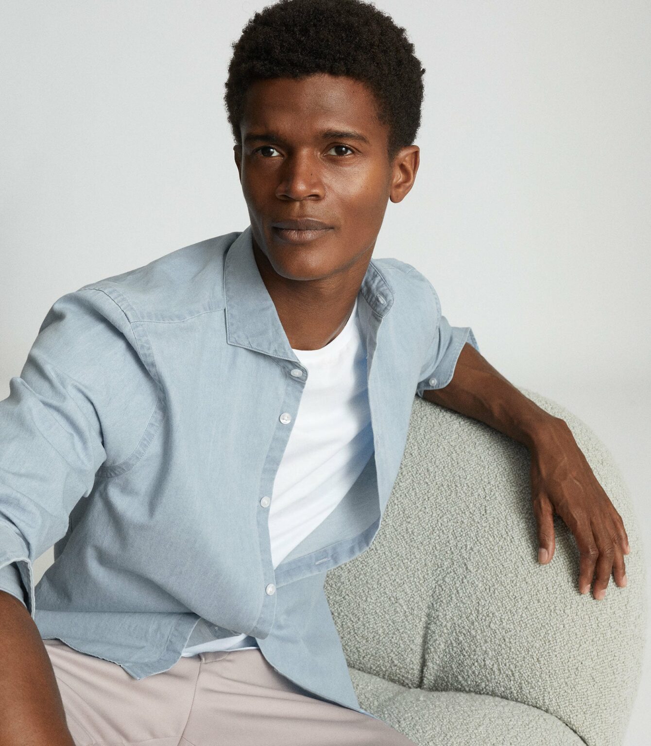 13 Types Of Shirts For Men – Different Styles Every Man Should Own 2022 ...