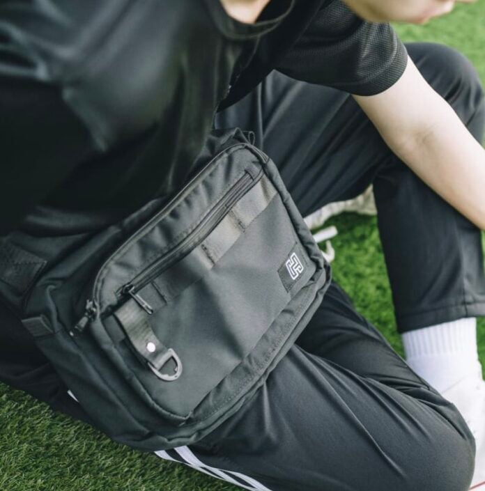 14 Best Sling Bags For Men: Top Carriers in 2026) | FashionBeans