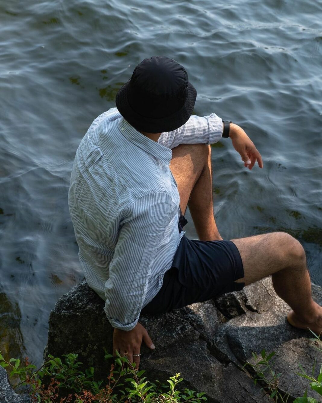 8 Best Shirts for Short Men – Easy Tailored Looks For 2026 | FashionBeans