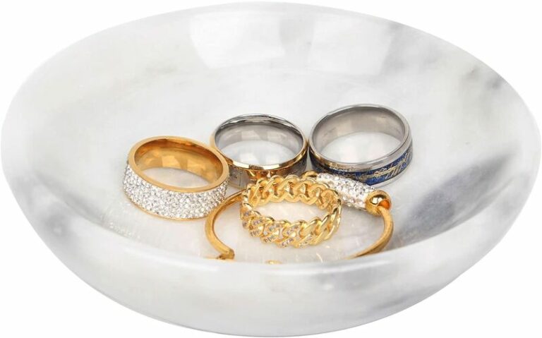 36 Best Small Gifts for Women To Make a Huge Splash in 2026 | FashionBeans