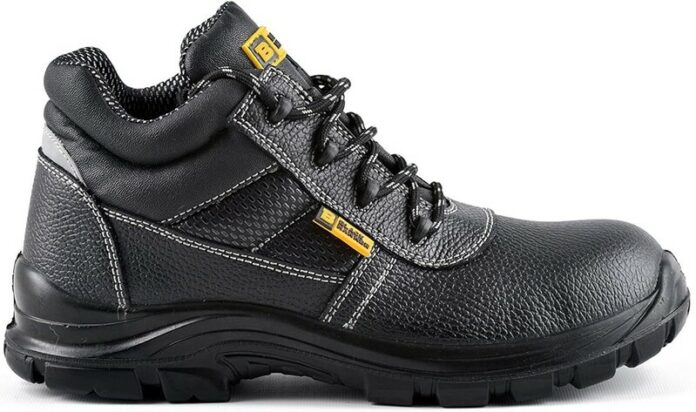 8 Best Lightweight Work Boots For Workplace Comfort In 2026 | FashionBeans