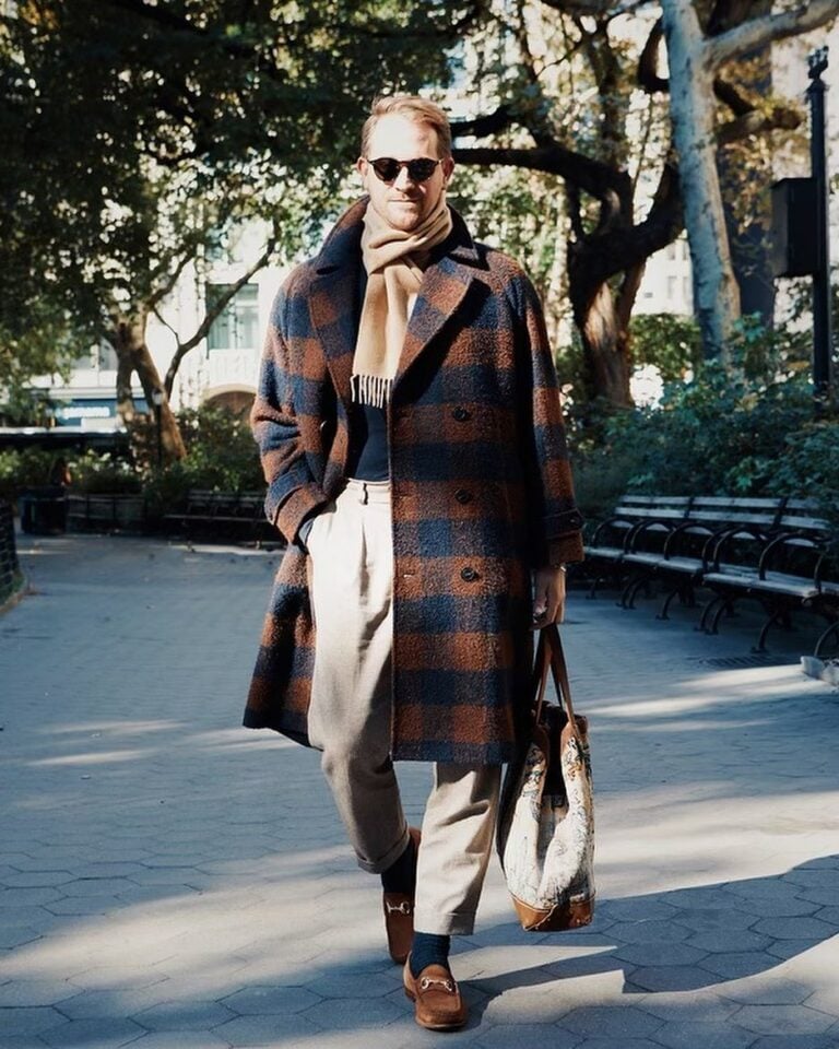 5 Best Cashmere Scarves for Men to Wear All Year in 2026 | FashionBeans