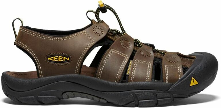 7 Best Walking Sandals For Men: Ubiquitous Comfort in 2026 | FashionBeans