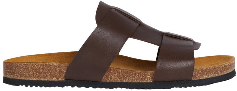 7 Best Walking Sandals For Men: Ubiquitous Comfort in 2026 | FashionBeans