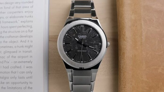 7 Best Everyday Watches That Collectors Actually Want to Wear ...