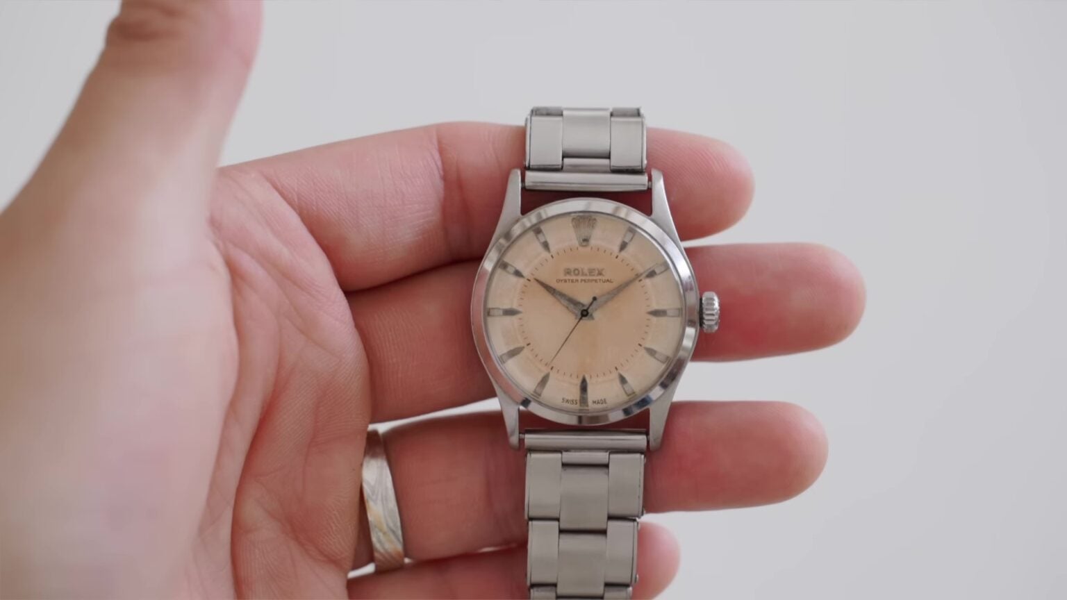 How to Shop for a Vintage Rolex: An Expert’s Guide to Finding Your ...
