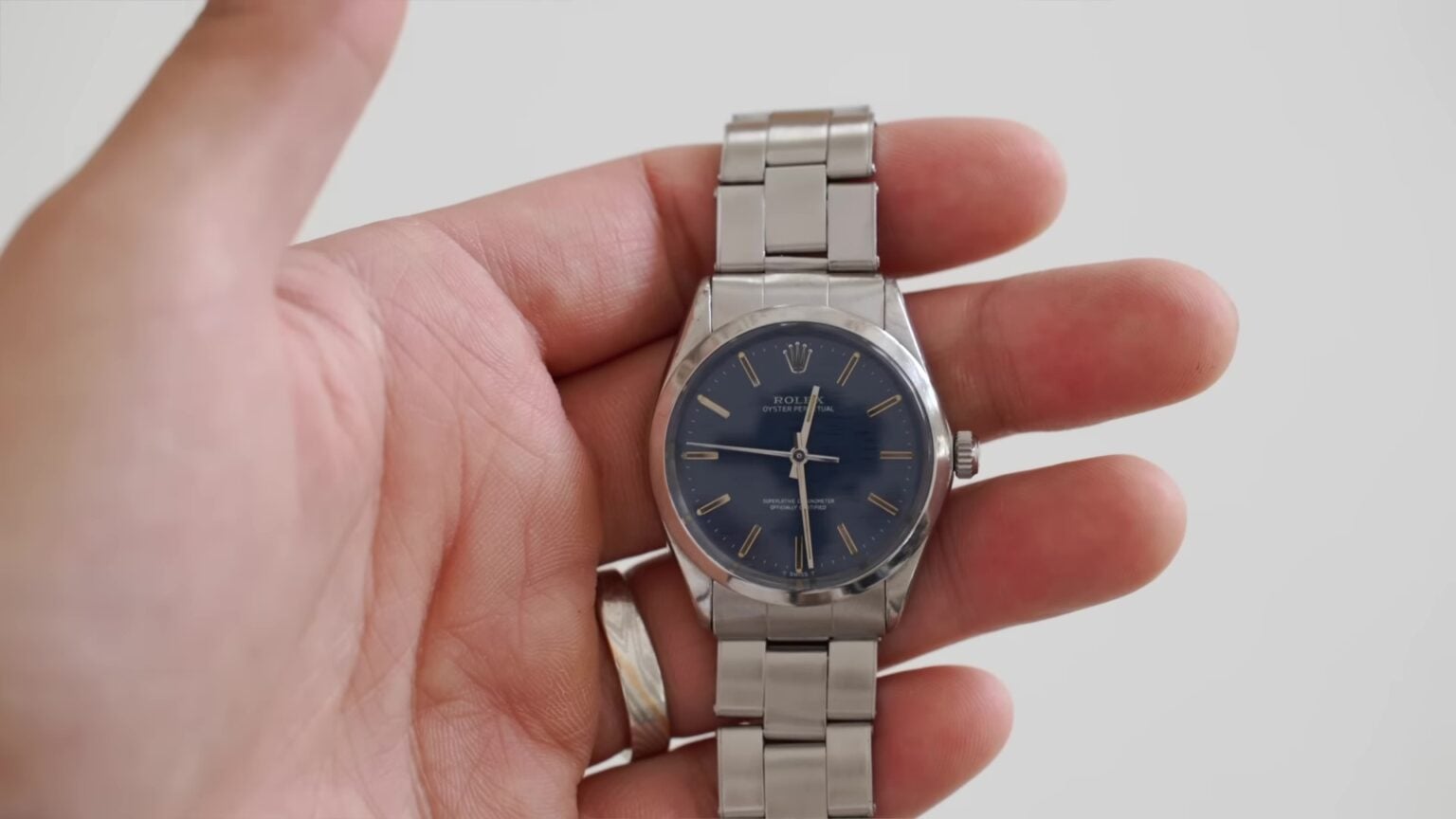 How to Shop for a Vintage Rolex: An Expert’s Guide to Finding Your ...