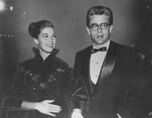 How to Dress Like James Dean: Style Guide to the Ultimate Rebel ...
